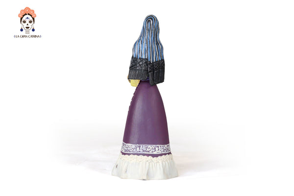 Catrina con canasta - 21 cm. 8.2 in. - Artesanías Mexicanas
